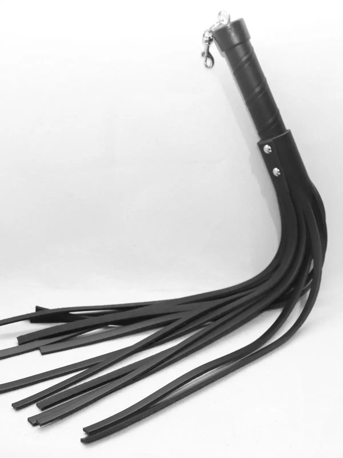 Pitkä ruoska musta nahka | Ruoskat ja läpsyttimet | Erotiikan ...